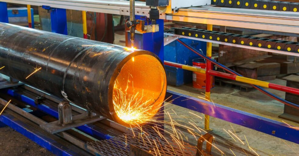 Everything You Need To Know About Carbon Arc Cutting - Muggy Weld